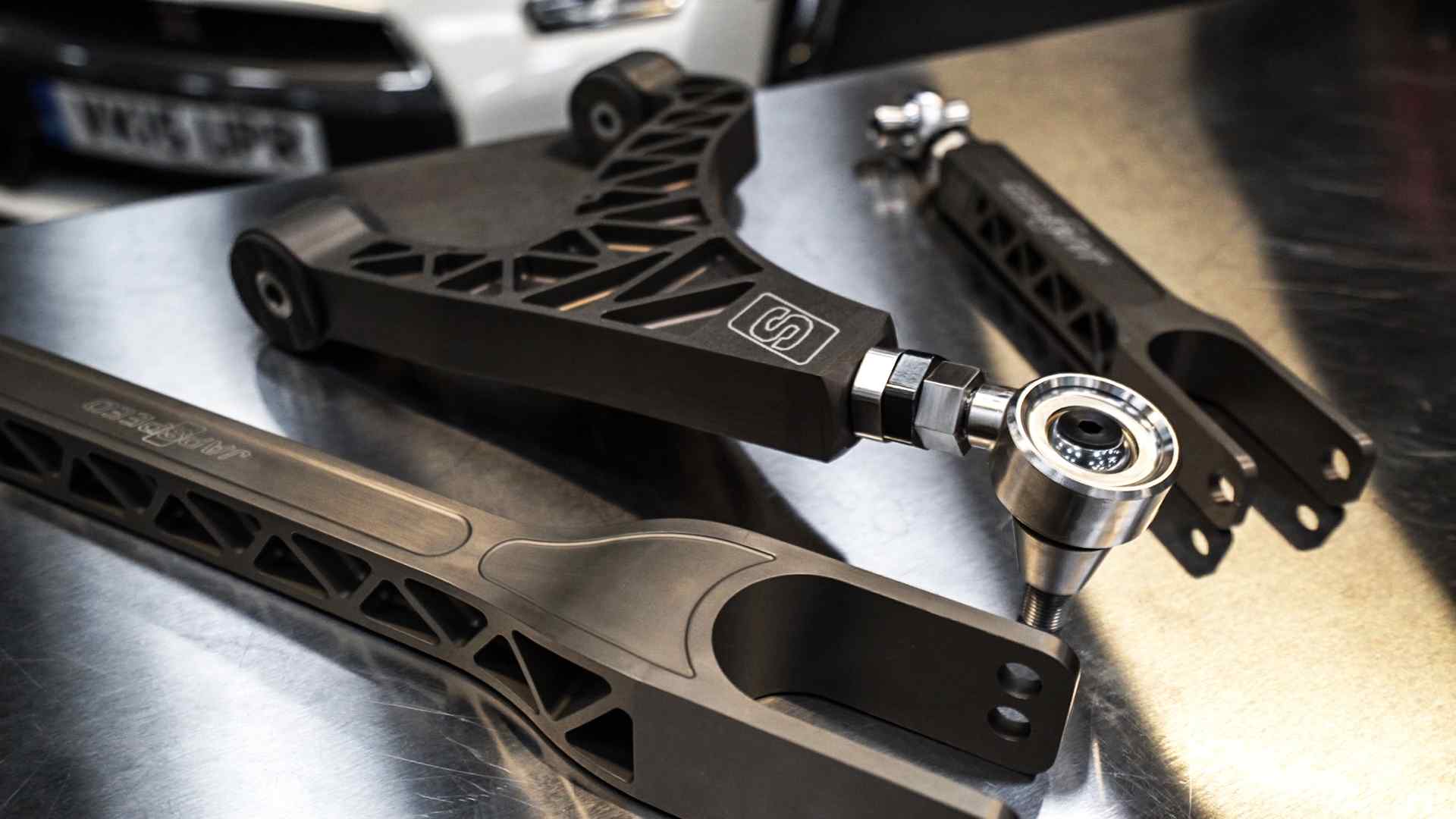 Nissan R35 GT-R - Adjustable Rear Arms Installation Guide | Japspeed